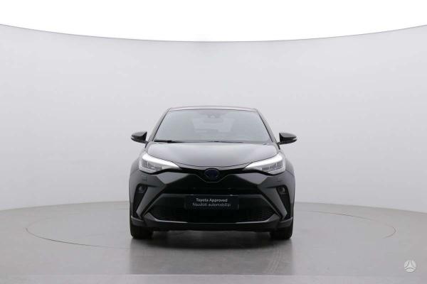 Black Toyota C-HR 2022 in Vilnius, with an engine capacity of 1.80 L and mileage of 49 thousand km for 22500 €, photo 6 on AUTOMOTO.COM.LV