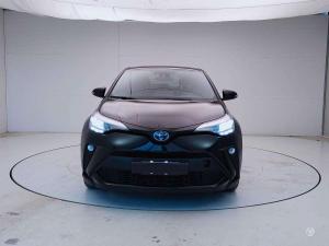 Черный Тойота C-HR 2022 в Вильнюс, объемом двигателя 1.80 л и пробегом 118 тыс. км за 20990 €, фото 2 на AUTOMOTO.COM.LV