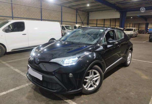 Black Toyota C-HR 2022 in Siauliai, with an engine capacity of 1.80 L and mileage of 150 thousand km for 18500 €, photo 1 on AUTOMOTO.COM.LV