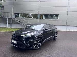 Black Toyota C-HR 2022 in Alytus, with an engine capacity of 1.80 L and mileage of 180 thousand km for 18600 €, photo 6 on AUTOMOTO.COM.LV