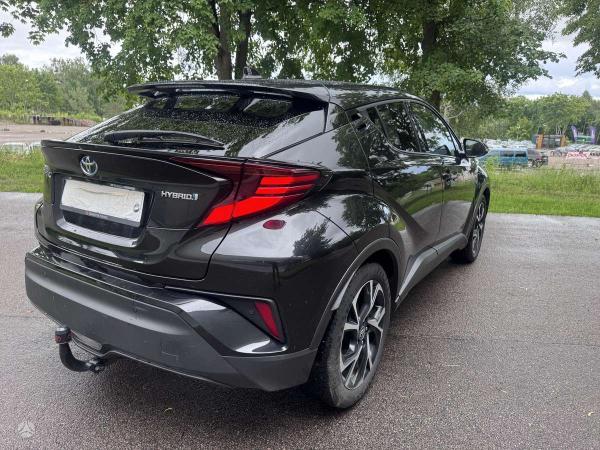 Черный Тойота C-HR 2022 в Алитус, объемом двигателя 1.80 л и пробегом 180 тыс. км за 18600 €, фото 8 на AUTOMOTO.COM.LV