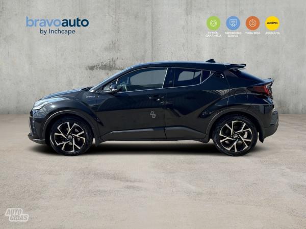 Black Toyota C-HR 2022 in Kaunas, with an engine capacity of 2.00 L and mileage of 79 thousand km for 24771 €, photo 2 on AUTOMOTO.COM.LV