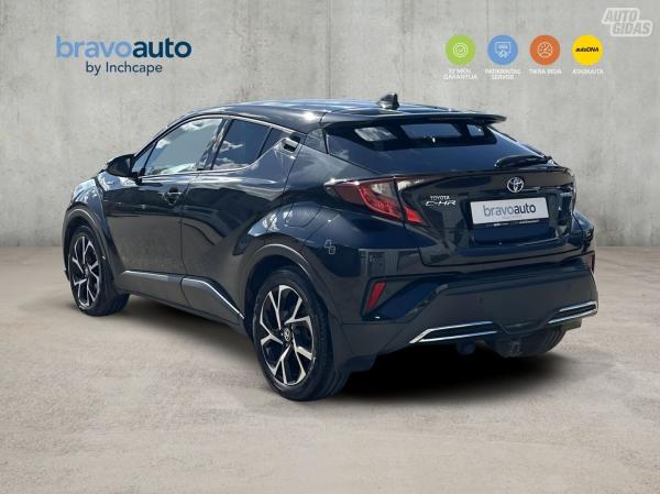 Black Toyota C-HR 2022 in Kaunas, with an engine capacity of 2.00 L and mileage of 79 thousand km for 24771 €, photo 3 on AUTOMOTO.COM.LV