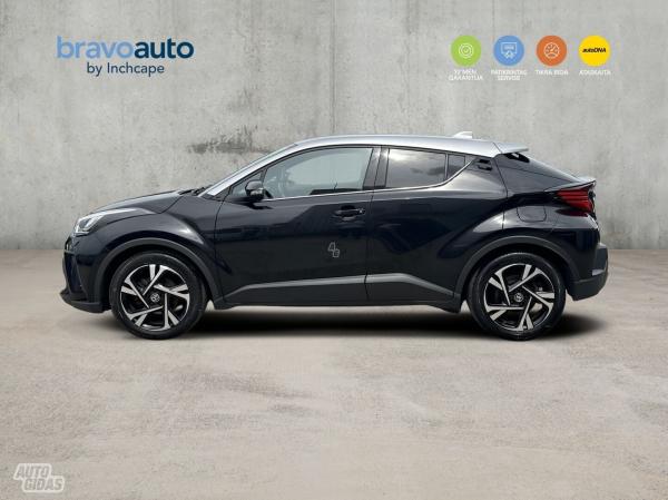 Black Toyota C-HR 2022 in Kaunas, with an engine capacity of 2.00 L and mileage of 123 thousand km for 24271 €, photo 2 on AUTOMOTO.COM.LV