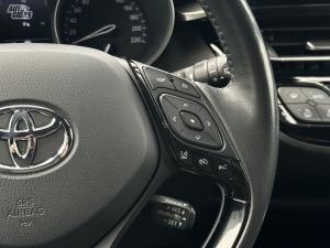 Black Toyota C-HR 2022 in Kaunas, with an engine capacity of 2.00 L and mileage of 123 thousand km for 24271 €, photo 16 on AUTOMOTO.COM.LV