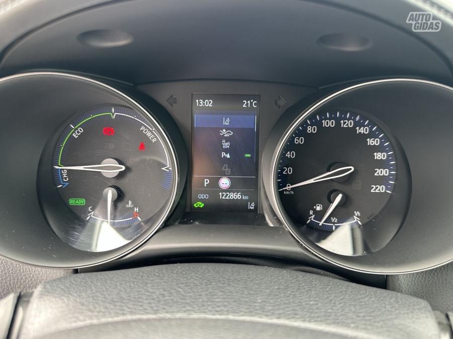 Black Toyota C-HR 2022 in Kaunas, with an engine capacity of 2.00 L and mileage of 123 thousand km for 24271 €, photo 17 on AUTOMOTO.COM.LV