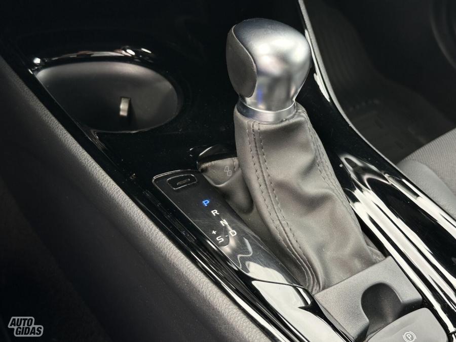 Black Toyota C-HR 2022 in Kaunas, with an engine capacity of 2.00 L and mileage of 123 thousand km for 24271 €, photo 25 on AUTOMOTO.COM.LV