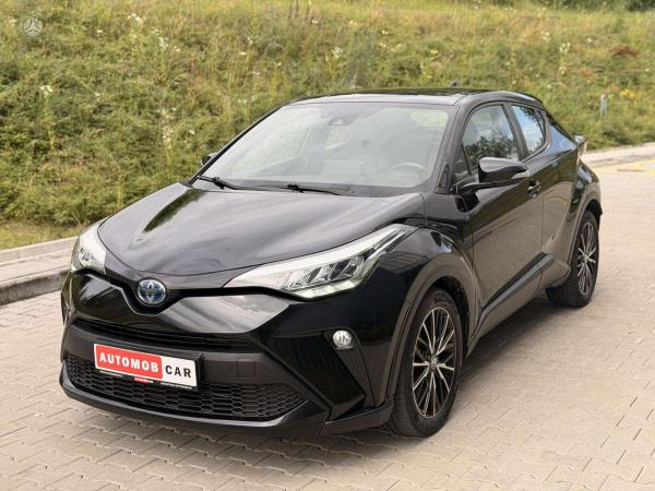 Melns Toyota C-HR 2022 Viļņa, ar dzinēja tilpumu 1.80 L un nobraukumu 108 tūkst. km par 19200 €, foto 1 vietnē AUTOMOTO.COM.LV