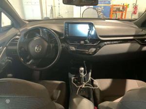 Melns Toyota C-HR 2022 Kauņa, ar dzinēja tilpumu 1.80 L un nobraukumu 70 tūkst. km par 21900 €, foto 9 vietnē AUTOMOTO.COM.LV