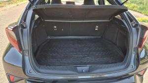 Black Toyota C-HR 2022 in Vilnius, with an engine capacity of 1.80 L and mileage of 188 thousand km for 15200 €, photo 19 on AUTOMOTO.COM.LV
