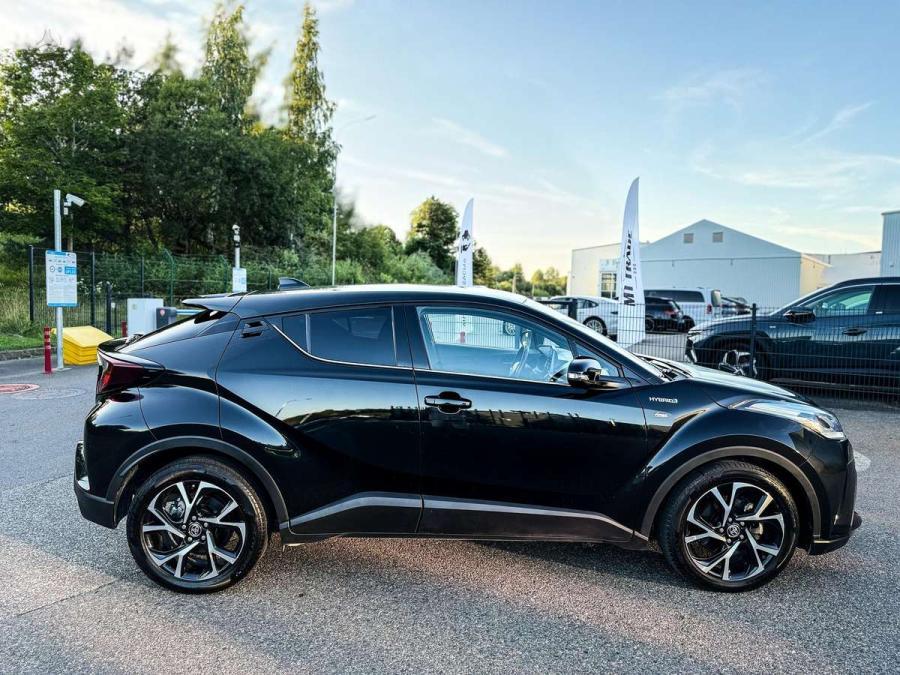 Черный Тойота C-HR 2022 в Вильнюс, объемом двигателя 1.80 л и пробегом 117 тыс. км за 20500 €, фото 9 на AUTOMOTO.COM.LV
