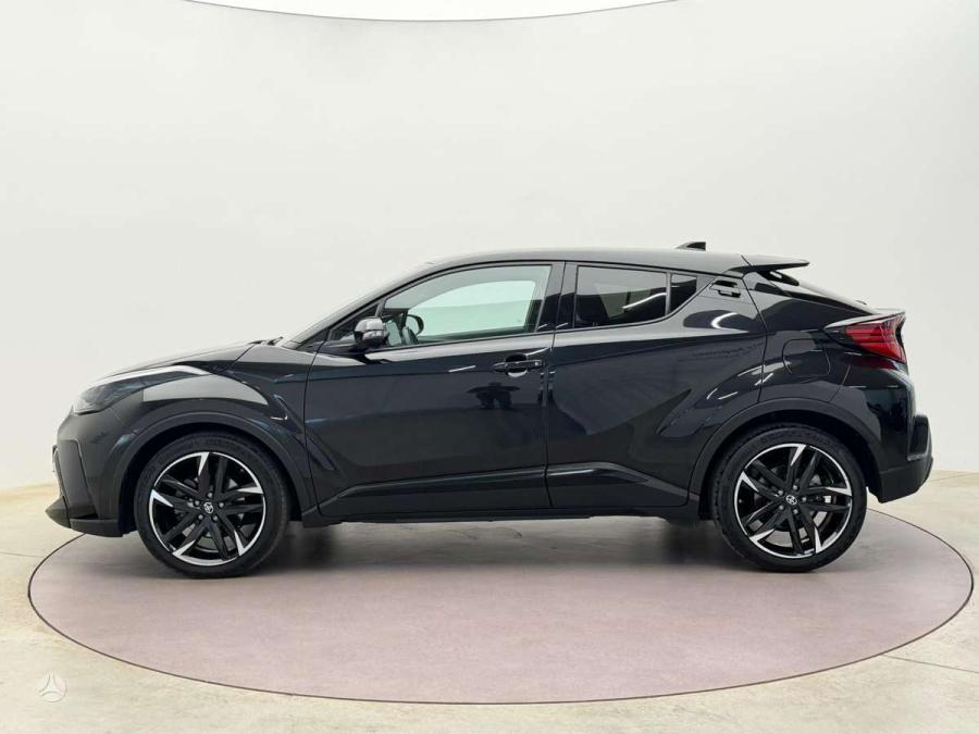 Черный Тойота C-HR 2022 в Паневежис, объемом двигателя 1.80 л и пробегом 58 тыс. км за 25490 €, фото 6 на AUTOMOTO.COM.LV