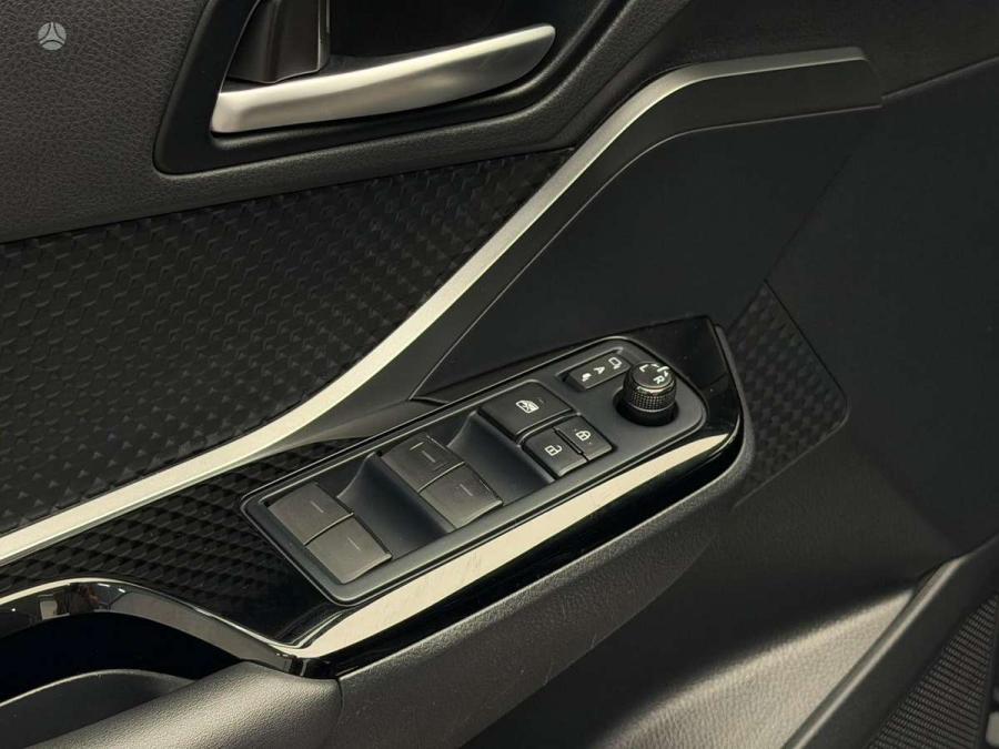 Черный Тойота C-HR 2022 в Паневежис, объемом двигателя 1.80 л и пробегом 58 тыс. км за 25490 €, фото 11 на AUTOMOTO.COM.LV