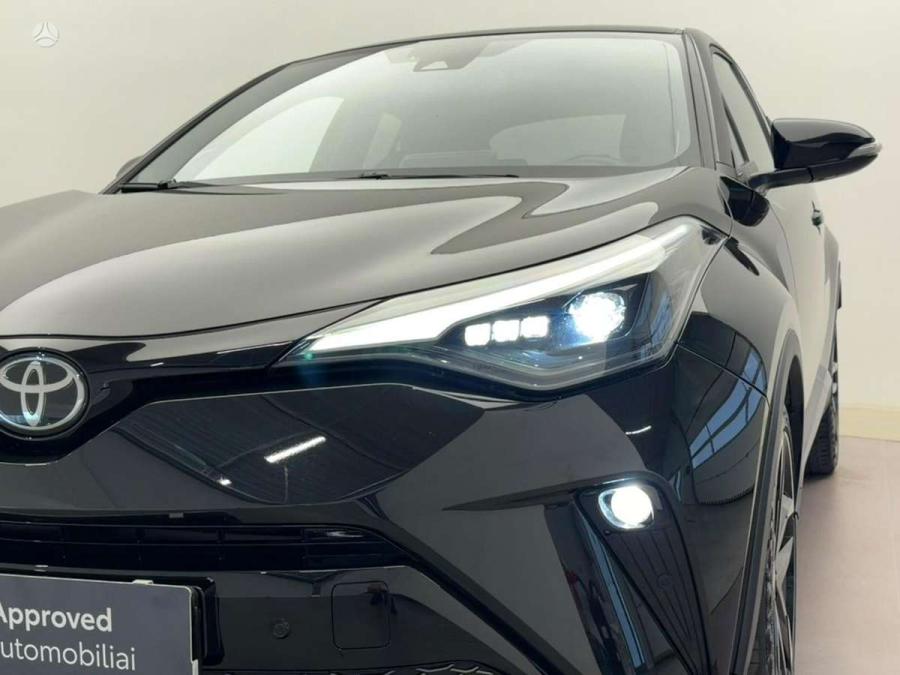 Черный Тойота C-HR 2022 в Паневежис, объемом двигателя 1.80 л и пробегом 58 тыс. км за 25490 €, фото 41 на AUTOMOTO.COM.LV