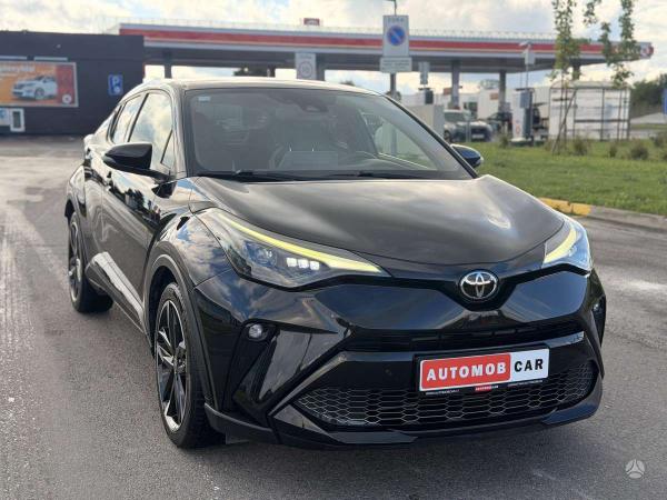 Melns Toyota C-HR 2022 Viļņa, ar dzinēja tilpumu 1.99 L un nobraukumu 50 tūkst. km par 24350 €, foto 3 vietnē AUTOMOTO.COM.LV