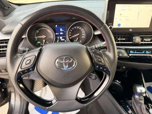 Black Toyota C-HR 2022 in Vilnius, with an engine capacity of 1.99 L and mileage of 50 thousand km for 24350 €, photo 40 on AUTOMOTO.COM.LV