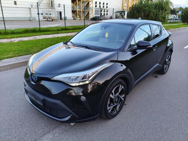 Черный Тойота C-HR 2022 в Вильнюс, объемом двигателя 1.80 л и пробегом 209 тыс. км за 16500 €, фото 1 на AUTOMOTO.COM.LV