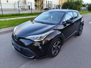 Черный Тойота C-HR 2022 в Вильнюс, объемом двигателя 1.80 л и пробегом 209 тыс. км за 16500 €, фото  на AUTOMOTO.COM.LV