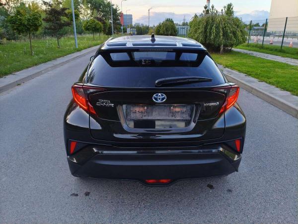 Черный Тойота C-HR 2022 в Вильнюс, объемом двигателя 1.80 л и пробегом 209 тыс. км за 16500 €, фото 6 на AUTOMOTO.COM.LV