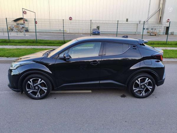 Черный Тойота C-HR 2022 в Вильнюс, объемом двигателя 1.80 л и пробегом 209 тыс. км за 16500 €, фото 8 на AUTOMOTO.COM.LV