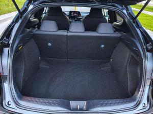 Black Toyota C-HR 2022 in Vilnius, with an engine capacity of 1.80 L and mileage of 209 thousand km for 16500 €, photo 14 on AUTOMOTO.COM.LV