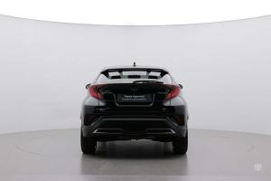 Черный Тойота C-HR 2022 в Вильнюс, объемом двигателя 2.00 л и пробегом 101 тыс. км за 25900 €, фото 5 на AUTOMOTO.COM.LV