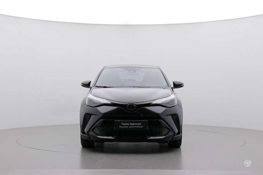 Черный Тойота C-HR 2022 в Вильнюс, объемом двигателя 2.00 л и пробегом 101 тыс. км за 25900 €, фото 6 на AUTOMOTO.COM.LV