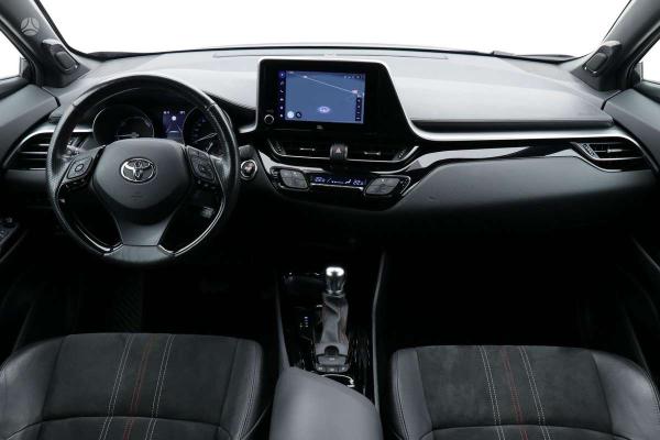 Black Toyota C-HR 2022 in Vilnius, with an engine capacity of 2.00 L and mileage of 101 thousand km for 25900 €, photo 7 on AUTOMOTO.COM.LV