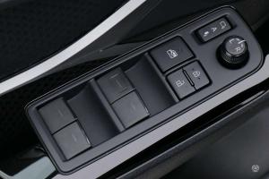 Черный Тойота C-HR 2022 в Вильнюс, объемом двигателя 2.00 л и пробегом 101 тыс. км за 25900 €, фото 29 на AUTOMOTO.COM.LV
