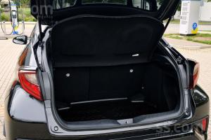 Черный Тойота C-HR 2022 в Рига, объемом двигателя 1.80 л и пробегом 70 тыс. км за 21950 €, фото 21 на AUTOMOTO.COM.LV