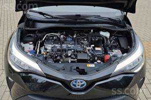 Черный Тойота C-HR 2022 в Рига, объемом двигателя 1.80 л и пробегом 70 тыс. км за 21950 €, фото 24 на AUTOMOTO.COM.LV