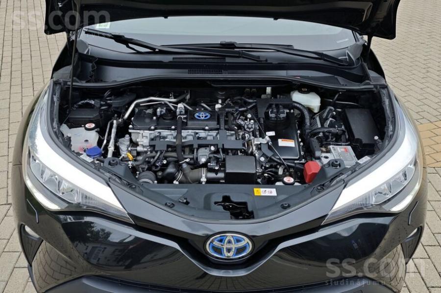 Черный Тойота C-HR 2022 в Рига, объемом двигателя 1.80 л и пробегом 70 тыс. км за 21950 €, фото 24 на AUTOMOTO.COM.LV