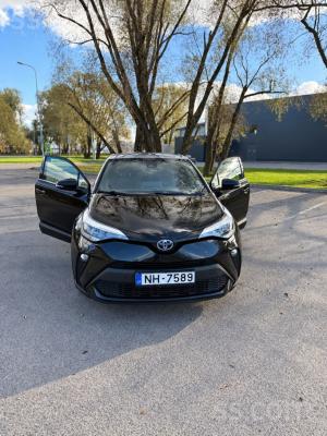 Черный Тойота C-HR 2022 в Рига, объемом двигателя 1.80 л и пробегом 76 тыс. км за 21000 €, фото 11 на AUTOMOTO.COM.LV