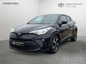 Melns Toyota C-HR 2023 Rīga, ar dzinēja tilpumu 1.80 L un nobraukumu 49 tūkst. km par 22900 €, foto  vietnē AUTOMOTO.COM.LV