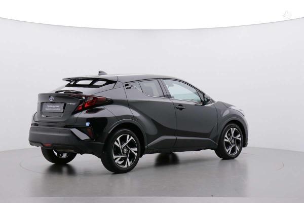 Melns Toyota C-HR 2023 Viļņa, ar dzinēja tilpumu 1.80 L un nobraukumu 60 tūkst. km par 22900 €, foto 3 vietnē AUTOMOTO.COM.LV