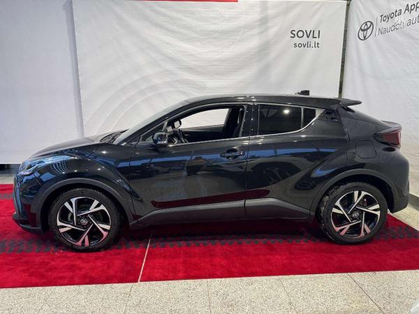 Melns Toyota C-HR 2023 Šauļi, ar dzinēja tilpumu 1.80 L un nobraukumu 50 tūkst. km par 23500 €, foto 5 vietnē AUTOMOTO.COM.LV