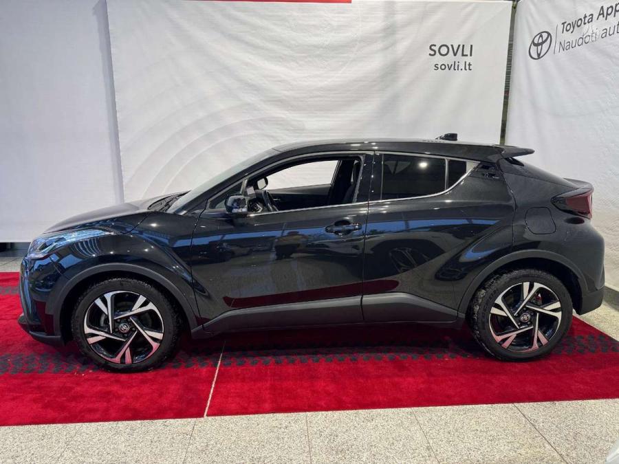 Melns Toyota C-HR 2023 Šauļi, ar dzinēja tilpumu 1.80 L un nobraukumu 50 tūkst. km par 23500 €, foto 5 vietnē AUTOMOTO.COM.LV