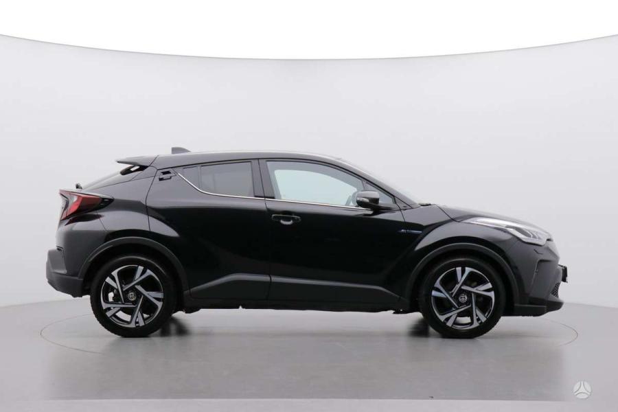 Melns Toyota C-HR 2023 Viļņa, ar dzinēja tilpumu 1.80 L un nobraukumu 56 tūkst. km par 22900 €, foto 17 vietnē AUTOMOTO.COM.LV