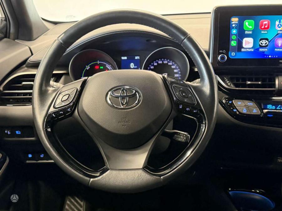 Melns Toyota C-HR 2023 Kauņa, ar dzinēja tilpumu 1.80 L un nobraukumu 90 tūkst. km par 24900 €, foto 13 vietnē AUTOMOTO.COM.LV