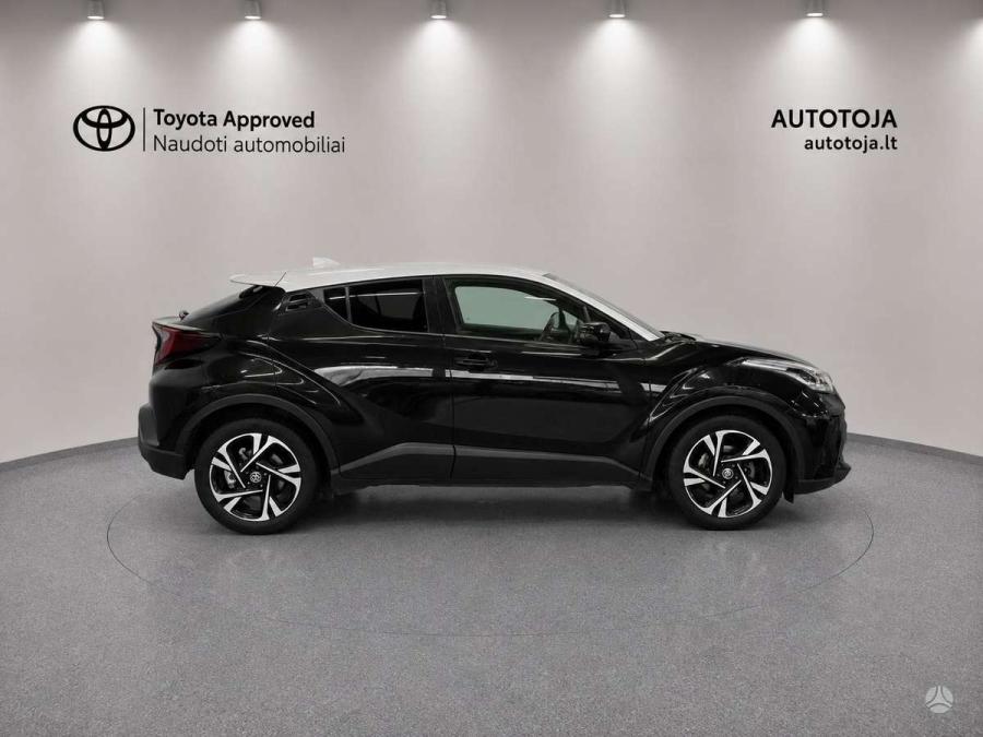 Melns Toyota C-HR 2023 Kauņa, ar dzinēja tilpumu 1.80 L un nobraukumu 90 tūkst. km par 24900 €, foto 17 vietnē AUTOMOTO.COM.LV