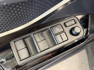 Melns Toyota C-HR 2023 Kauņa, ar dzinēja tilpumu 1.80 L un nobraukumu 90 tūkst. km par 24900 €, foto 24 vietnē AUTOMOTO.COM.LV