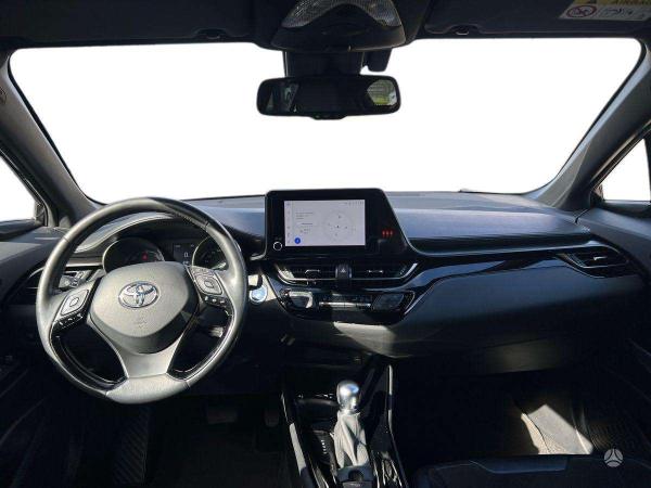 Black Toyota C-HR 2023 in Klaipeda, with an engine capacity of 1.80 L and mileage of 102 thousand km for 25000 €, photo 9 on AUTOMOTO.COM.LV