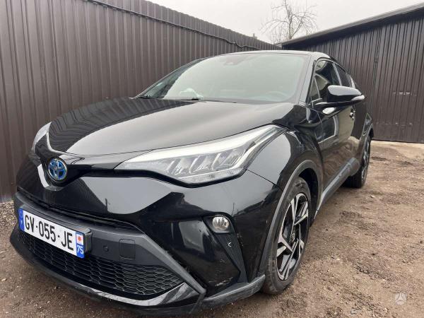 Melns Toyota C-HR 2024 Kauņa, ar dzinēja tilpumu 1.80 L un nobraukumu 62 tūkst. km par 14500 €, foto 1 vietnē AUTOMOTO.COM.LV