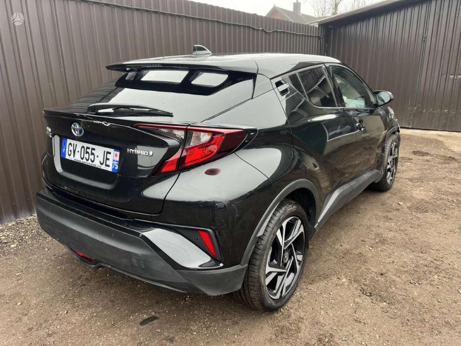 Melns Toyota C-HR 2024 Kauņa, ar dzinēja tilpumu 1.80 L un nobraukumu 62 tūkst. km par 14500 €, foto 7 vietnē AUTOMOTO.COM.LV
