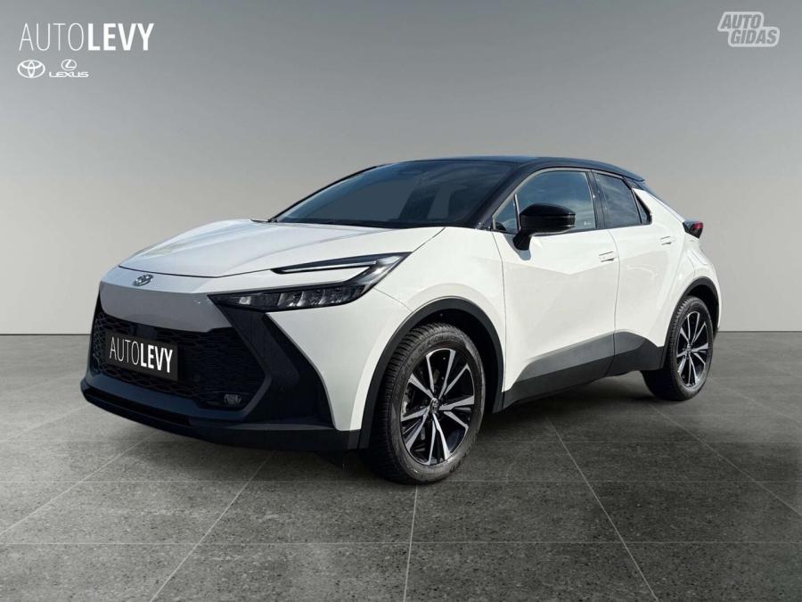 Black Toyota C-HR 2024 in Kaunas, with an engine capacity of 2.00 L and mileage of 10 thousand km for 33209 €, photo 2 on AUTOMOTO.COM.LV