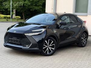Black Toyota C-HR 2024 in Jelgava, with an engine capacity of 2.00 L and mileage of 39 thousand km for 32500 €, photo 14 on AUTOMOTO.COM.LV