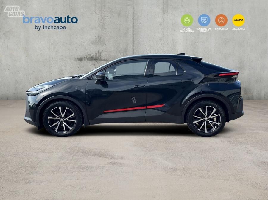 Melns Toyota C-HR 2024 Kauņa, ar dzinēja tilpumu 1.80 L un nobraukumu 50 tūkst. km par 29771 €, foto 3 vietnē AUTOMOTO.COM.LV