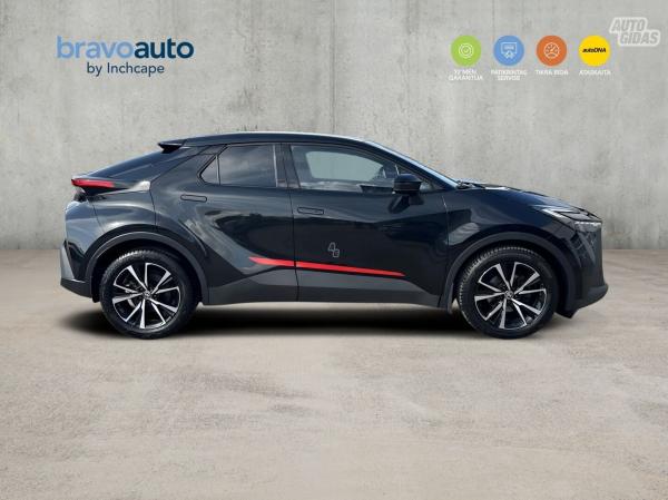 Black Toyota C-HR 2024 in Kaunas, with an engine capacity of 1.80 L and mileage of 50 thousand km for 29472 €, photo 7 on AUTOMOTO.COM.LV