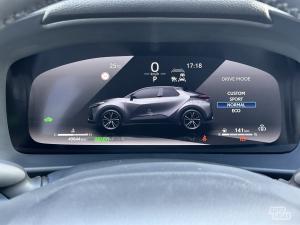 Melns Toyota C-HR 2024 Kauņa, ar dzinēja tilpumu 1.80 L un nobraukumu 50 tūkst. km par 29771 €, foto 21 vietnē AUTOMOTO.COM.LV