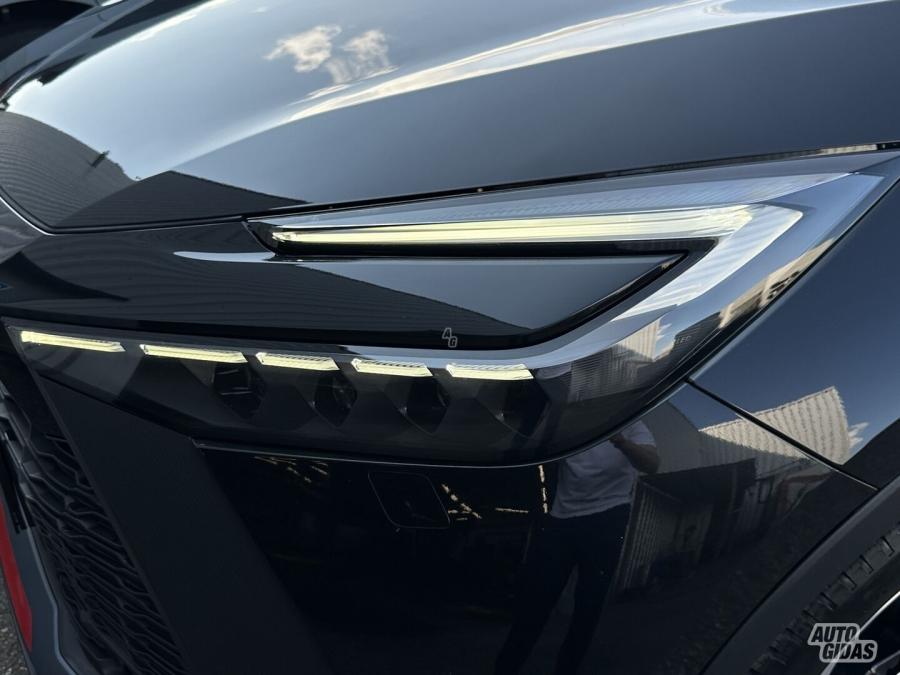 Melns Toyota C-HR 2024 Kauņa, ar dzinēja tilpumu 1.80 L un nobraukumu 50 tūkst. km par 29771 €, foto 35 vietnē AUTOMOTO.COM.LV